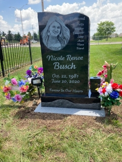 BUSCH - Frisbie Monuments